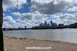 The Prospect of Whitby Beach on the River Thames