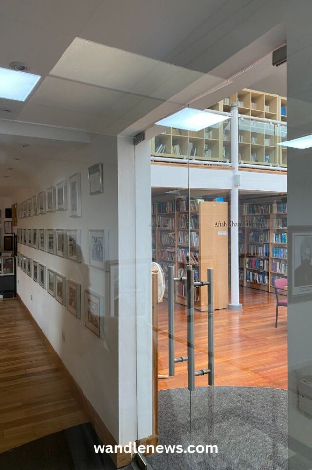 Inside the Biggest Mosque in London - Baitul Futuh