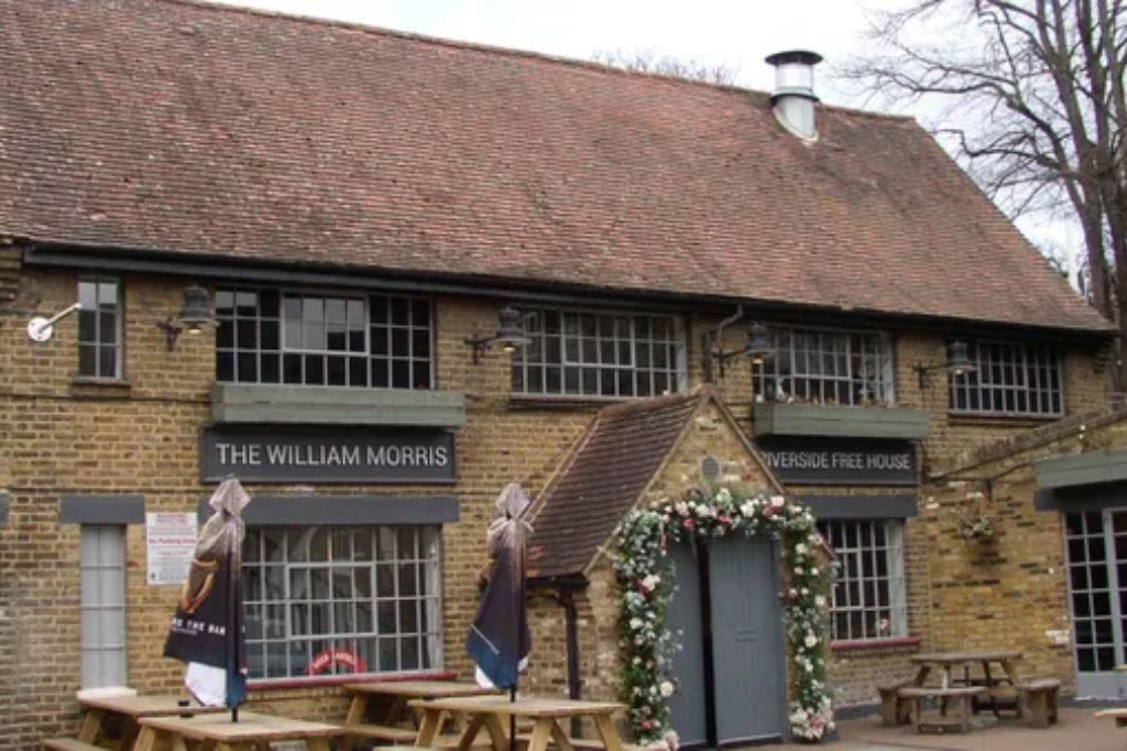 Shanty Singing on the River Wandle - Wandle News