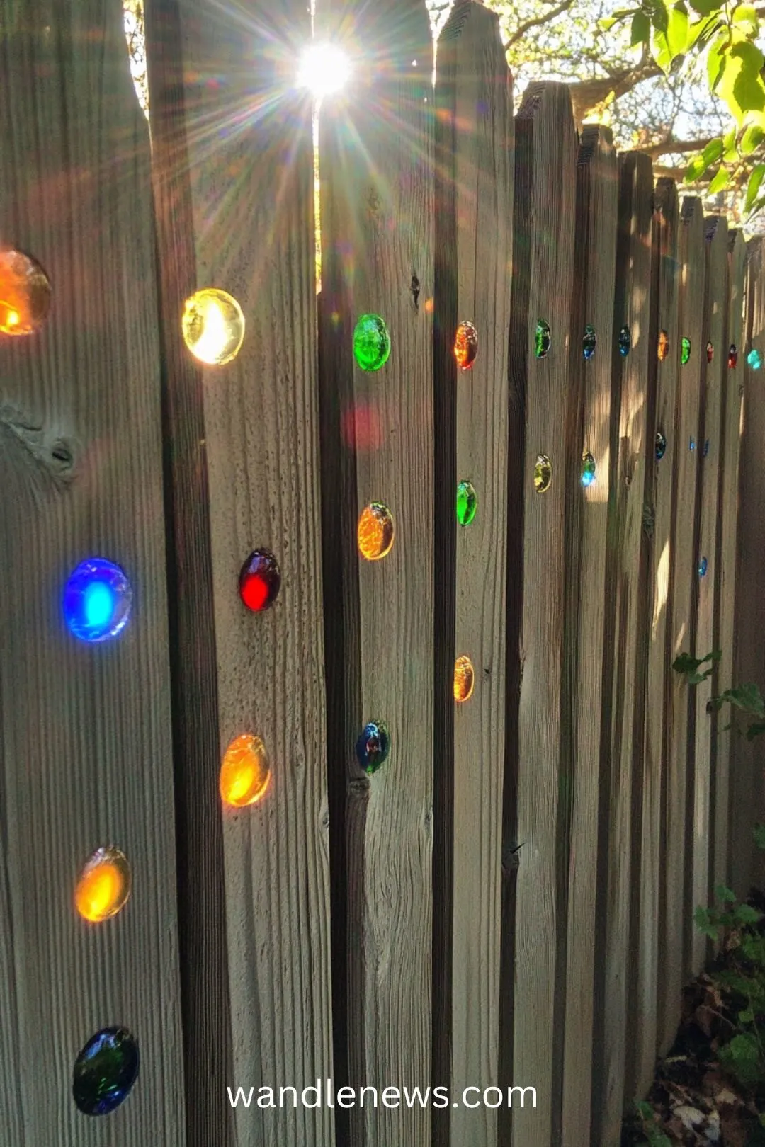23 Creative Ideas to Transform Your Garden Fence into Art